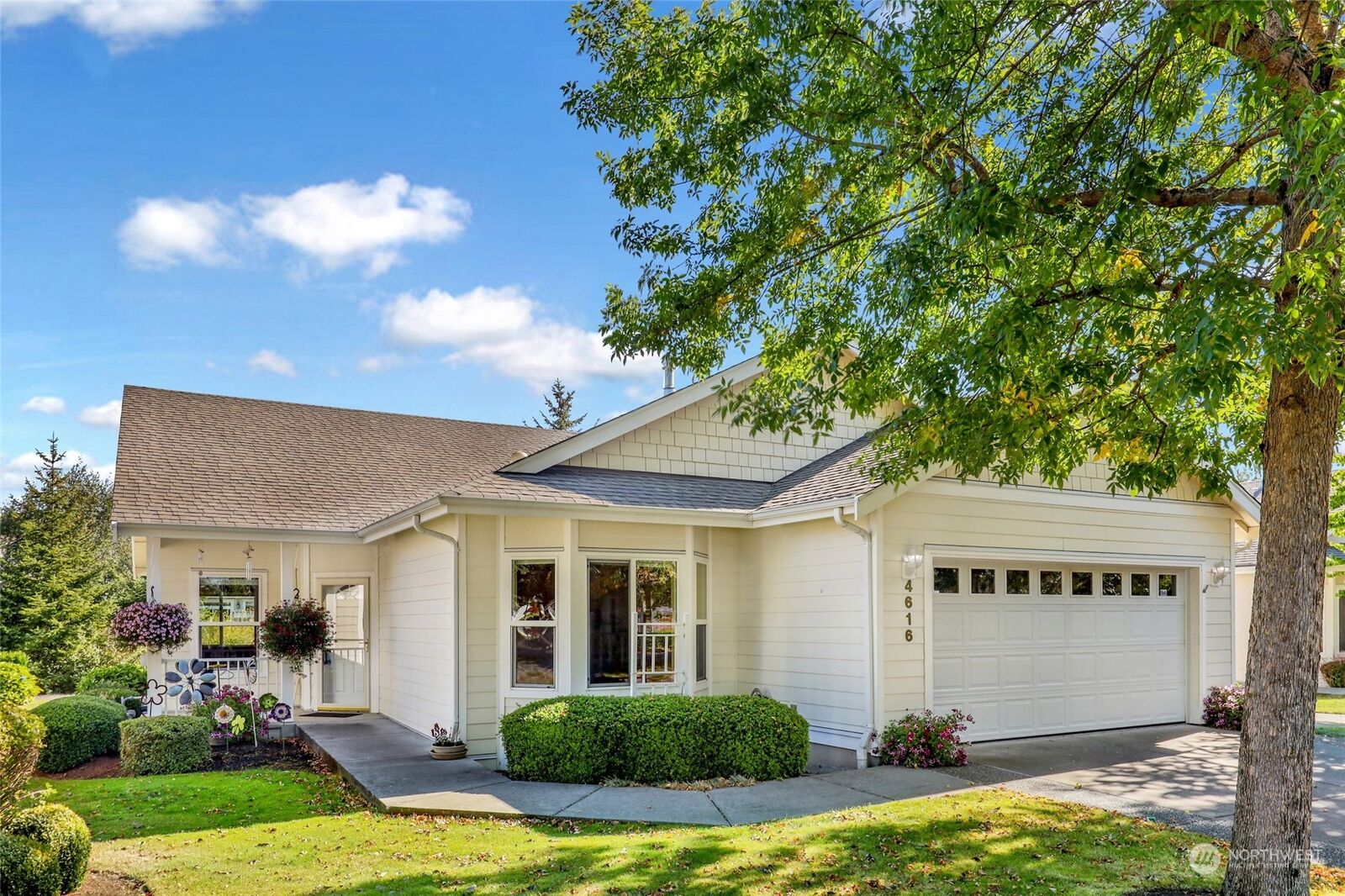 2 bed Bellingham home for sale: 4616 Boardwalk Drive, Bellingham, WA 98226