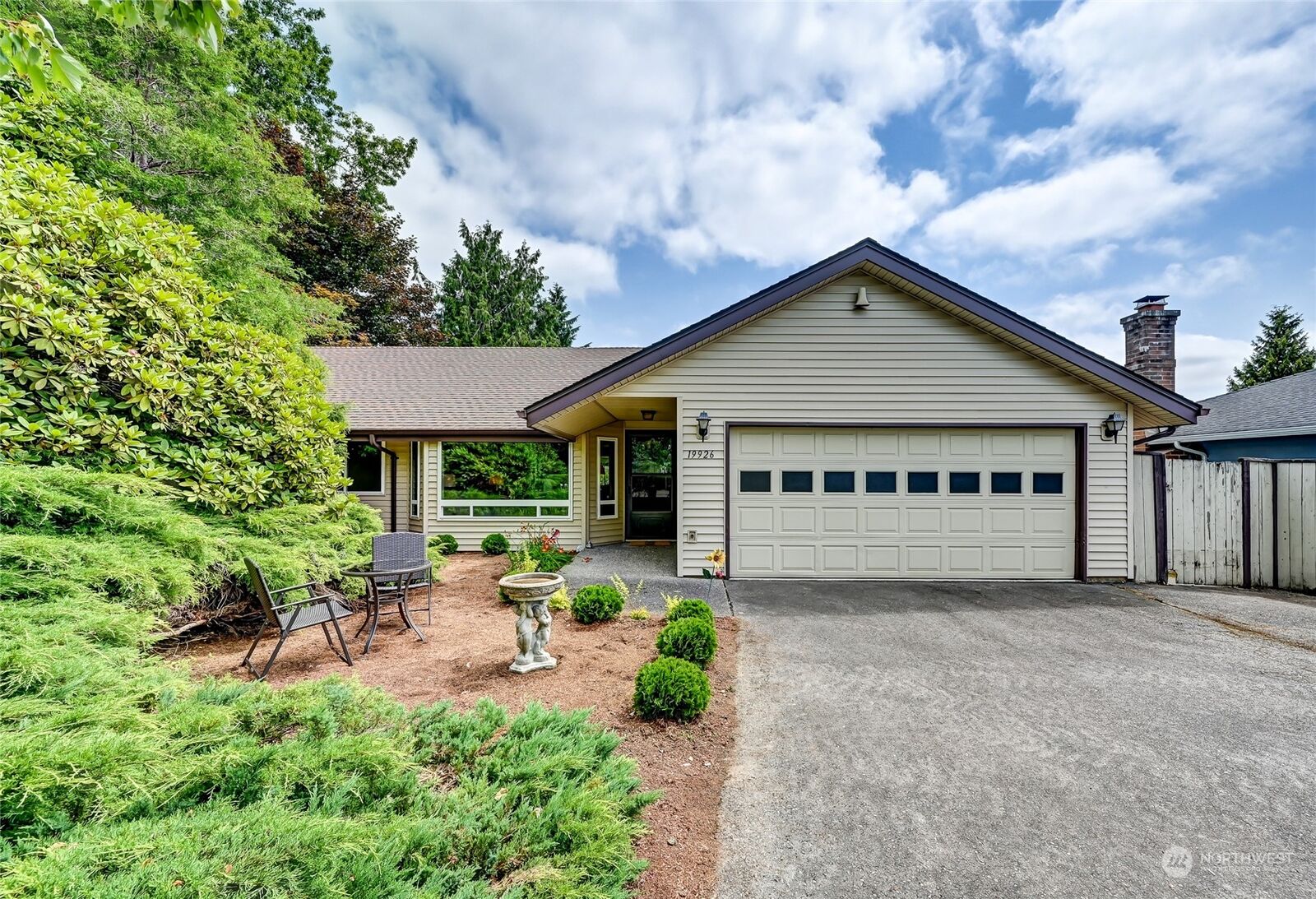 Home for sale in Bothell: 19926 105th Place NE, Bothell, WA 98011