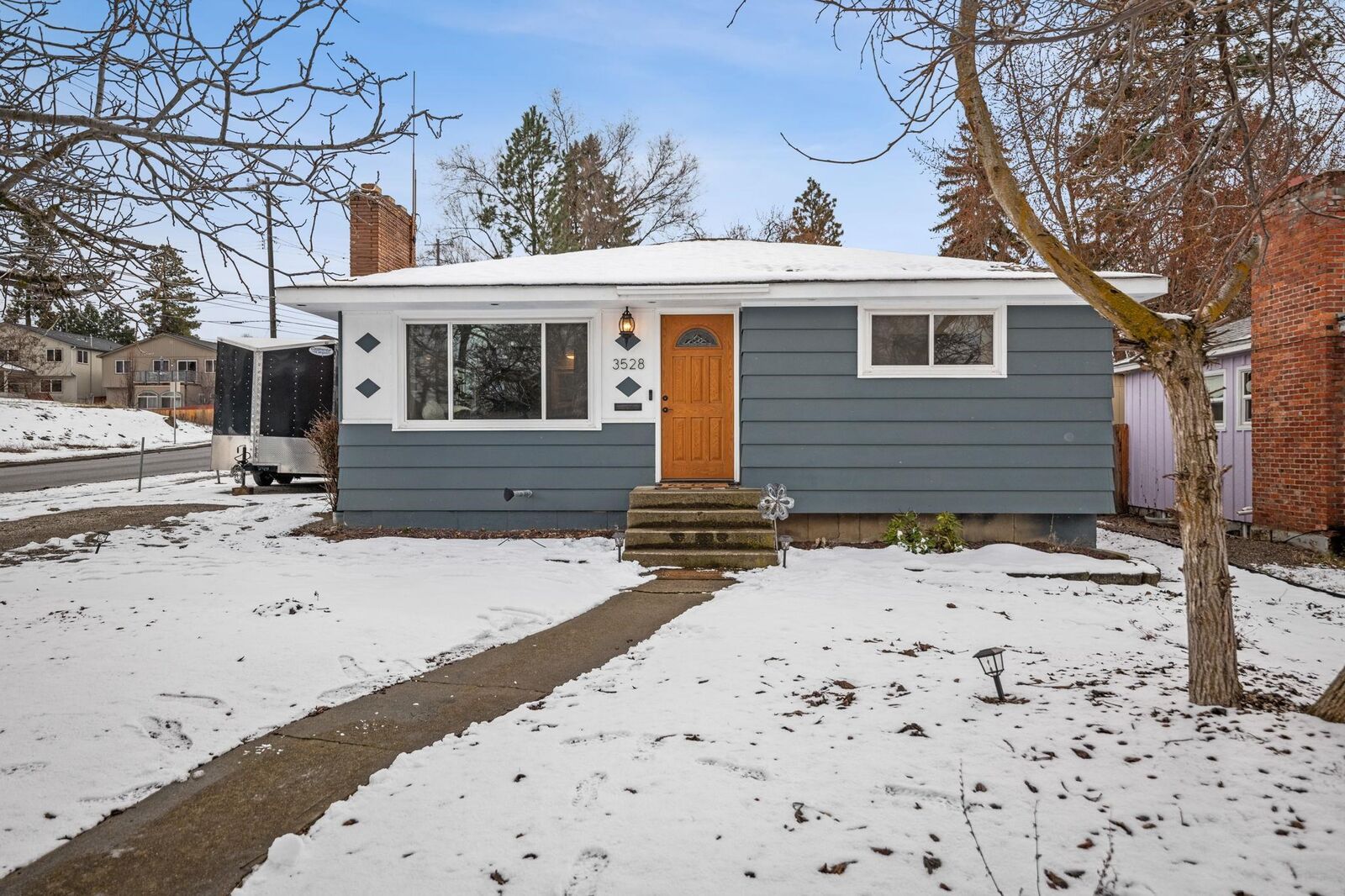 Home for sale in Spokane: 3528 E 21st Ave, Spokane, WA 99223