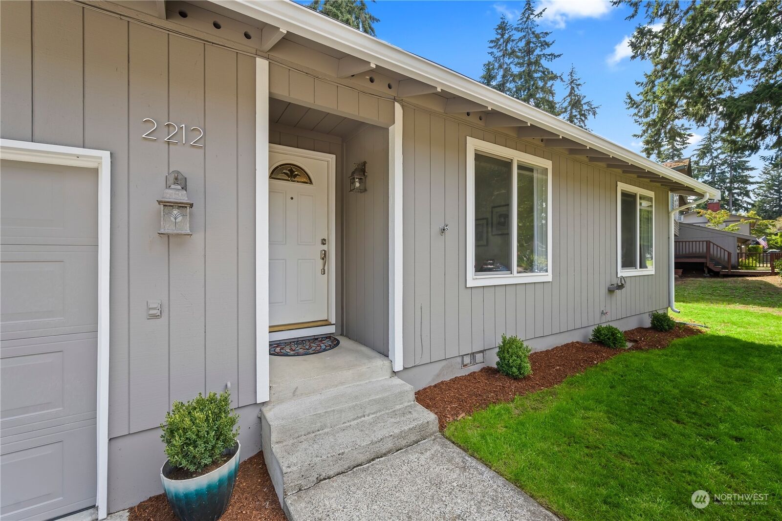 MLS#2287091: 2212 27th Avenue SE, Puyallup, WA 98374