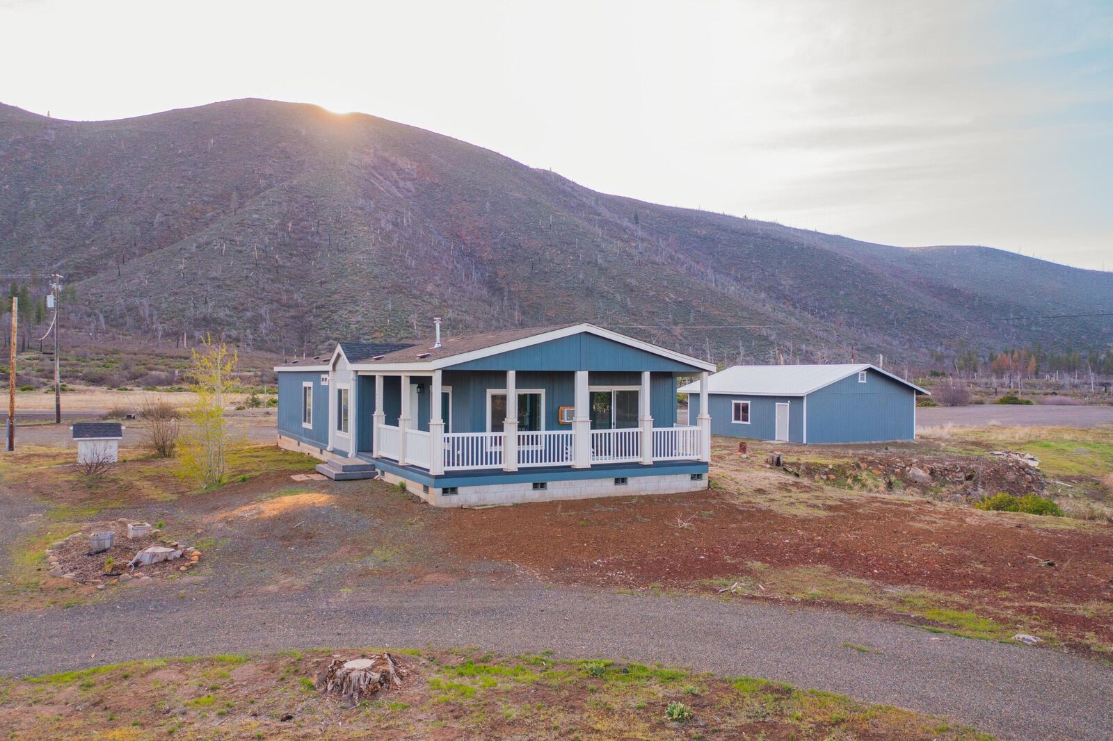 3 bed Hat Creek home for sale: 17758 Doty Road, Hat Creek, CA 96040