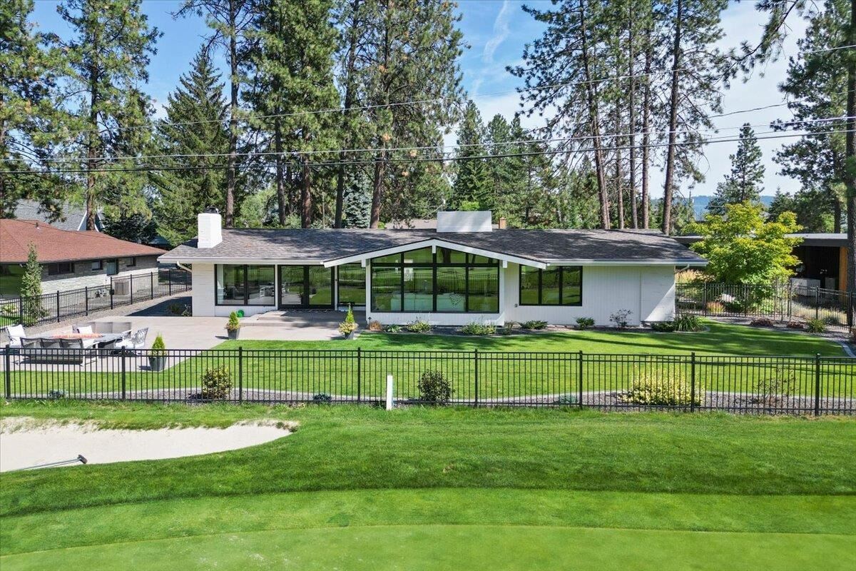 House for sale in Spokane: 5208 S Perry St, Spokane, WA 99223