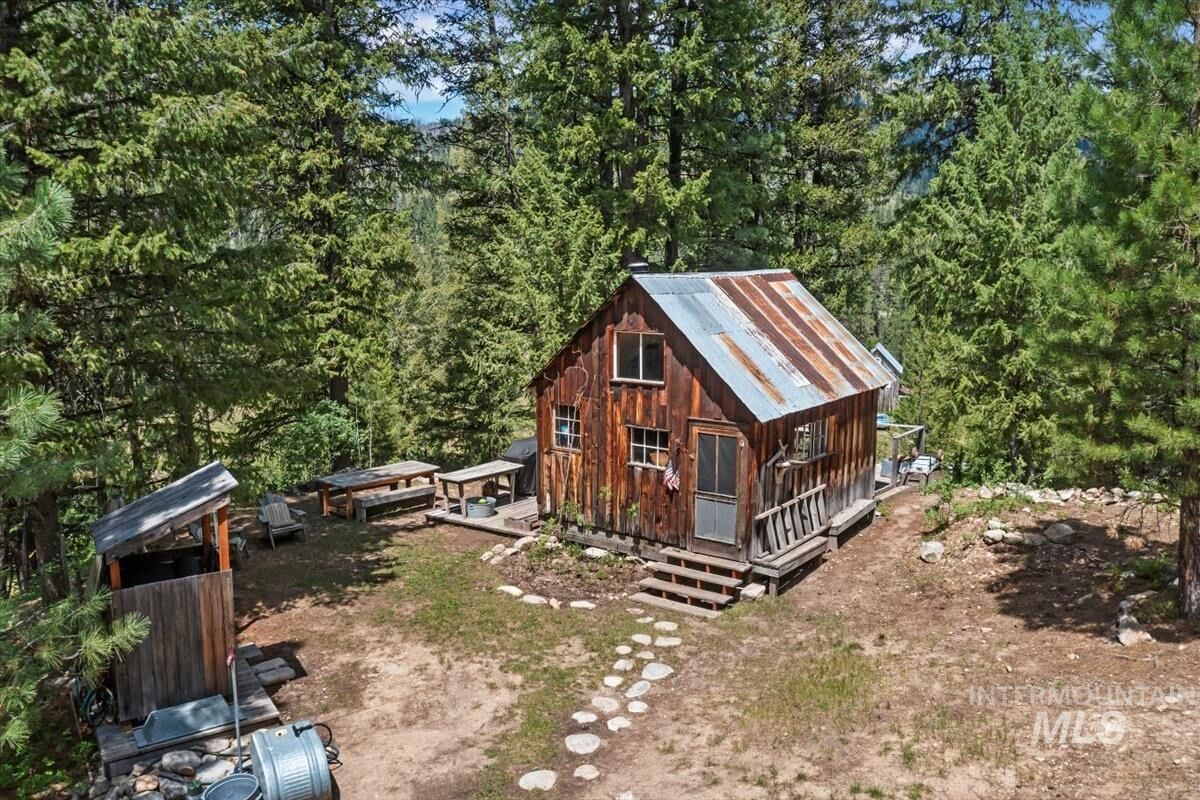 1 bed Atlanta home for sale: 29 S Atlanta Rd, Atlanta, ID 83716